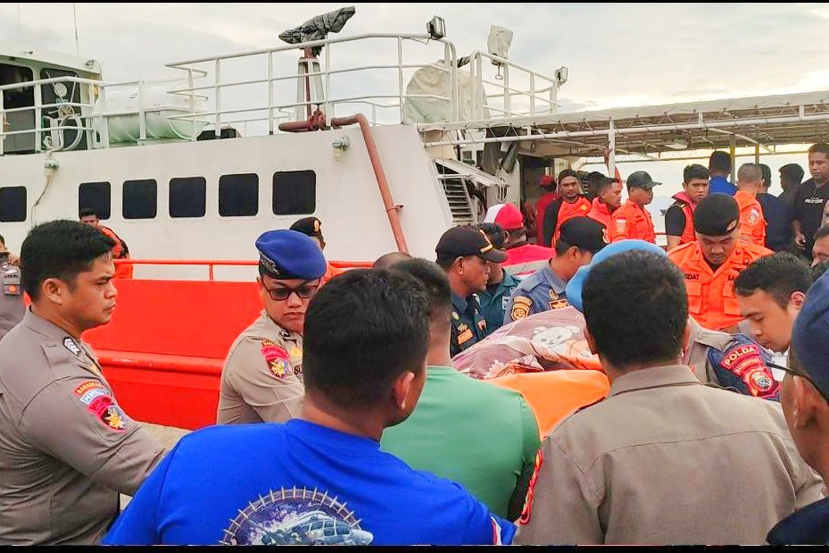 Kapal Basarnas Meledak: 3 Orang Meninggal, 7 Selamat, dan 1 Orang Hilang