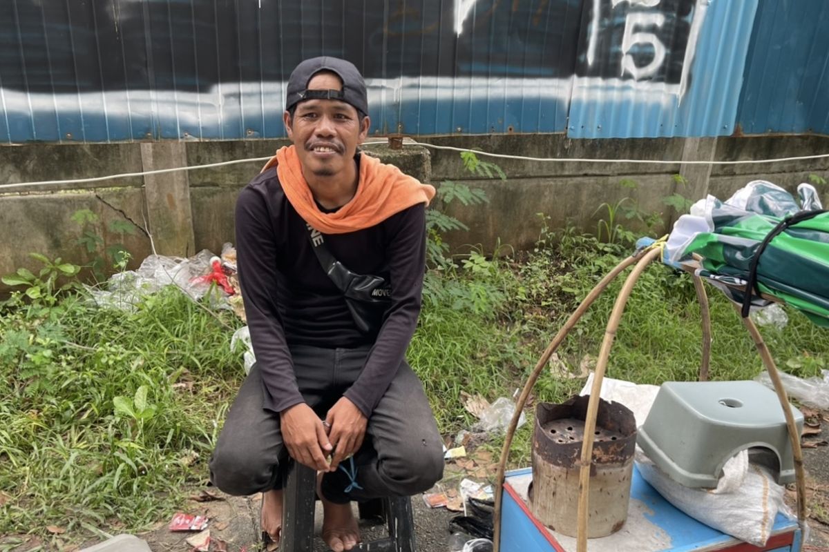 Laris Manis di PRJ, Pedagang Kerak Telor Raup Untung Jutaan Rupiah per Hari