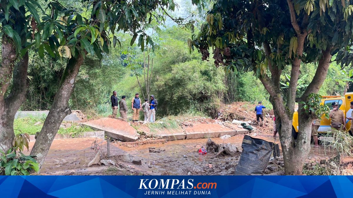 Jebolnya Turap Kali Angke di Pondok Petir Depok, Bikin Warga Kebanjiran
