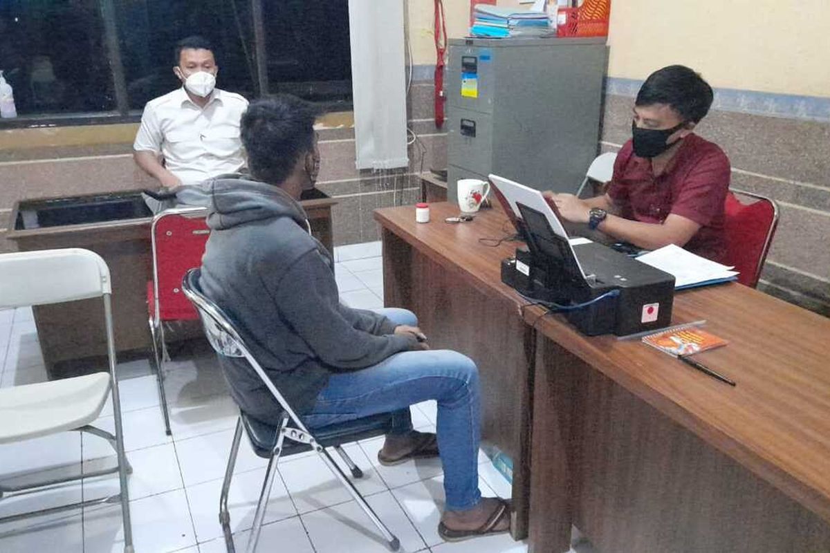 Video Siswi SMP Tasikmalaya Bugil Disebar Pacar gara-gara Pesan Singkat ...