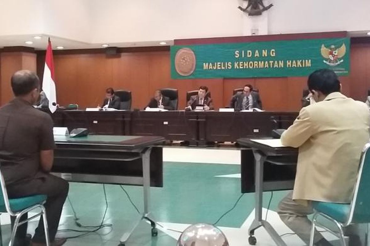 Majelis Kehormatan Hakim: Tugas, Wewenang, Susunan dan Pembentukannya