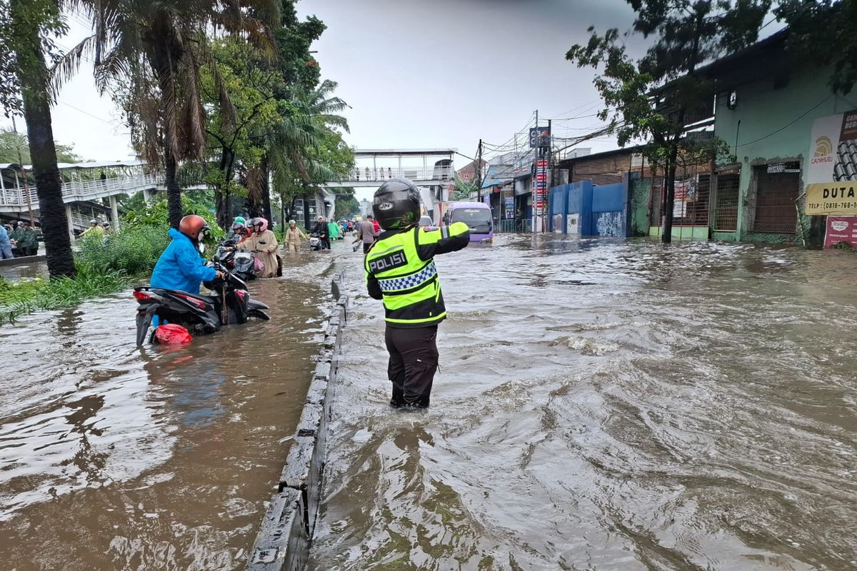 Hujan Deras, 1 RT di Jakarta Terendam Banjir Sore Ini