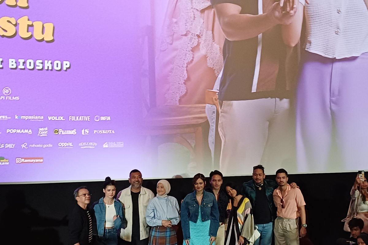 Sarah Sechan "Nervous" Adu Akting dengan Cut Mini di Film Mohon Doa Restu