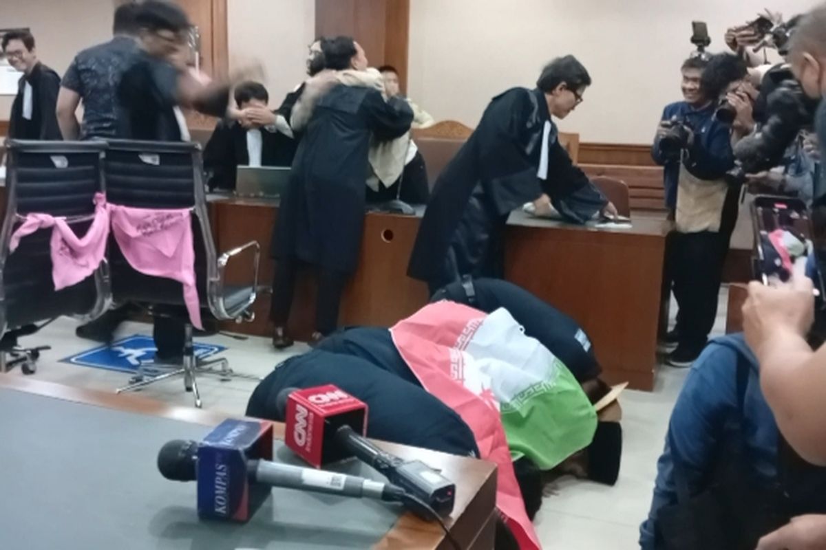 Delpedro Cs Divonis Bebas Kasus Penghasutan Demo, Harap Jaksa Tak ...