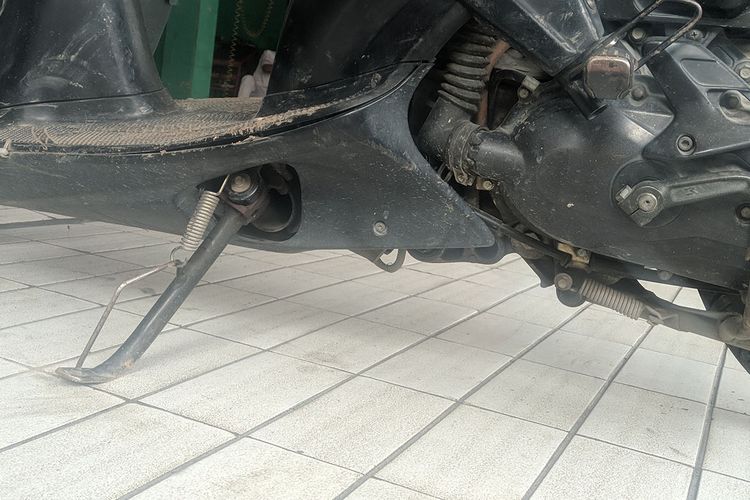 Foto : Di Rumah Aja, Jangan Lupa Cek Kondisi Per Standar Motor