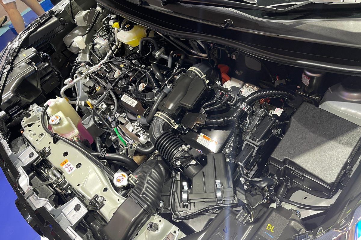 Spesifikasi Mesin Toyota Veloz Hybrid yang Meluncur Hari Ini