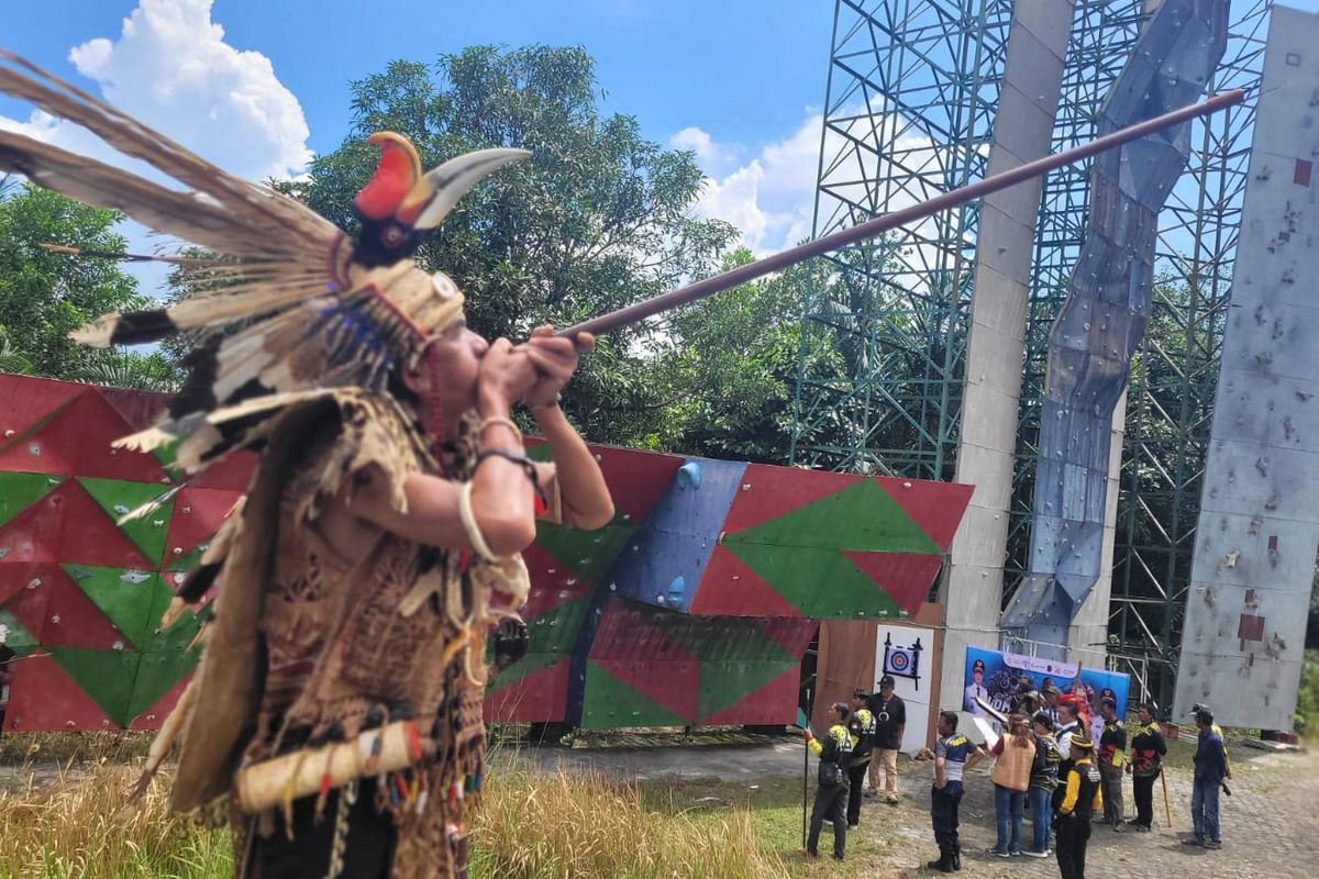 Menghidupkan Kembali Keahlian Menyumpit, Budaya Dayak yang Mulai ...