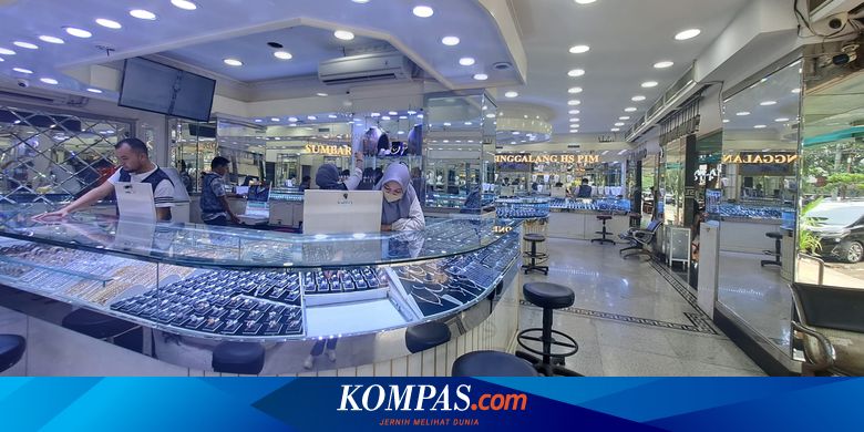 Mengintip Toko-toko Perhiasan di Blok M Jelang Lebaran, Banyak Jual atau Beli?