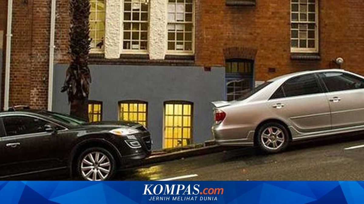 Begini Cara Parkir Mobil Manual di Tanjakan dan Turunan