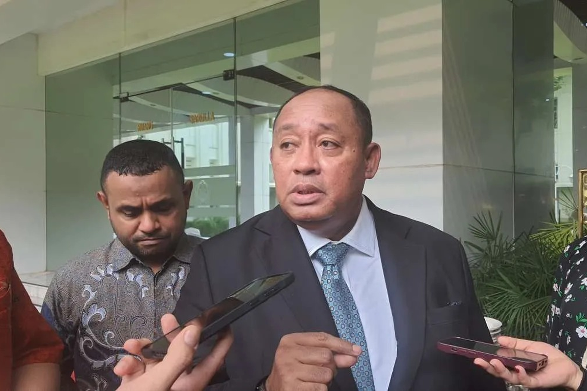 Profil Rilke Jeffri Huwae, Dirjen Gakkum ESDM yang Disemprot Bahlil ...