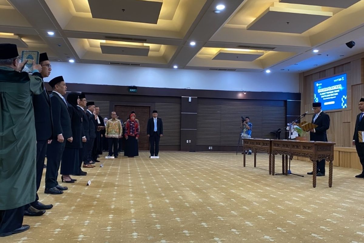 Budi Arie Lantik Bendahara Projo Panel Barus Jadi Deputi Pengembangan ...