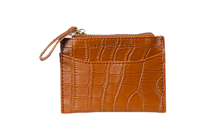 7 Rekomendasi Dompet Perempuan Buatan Lokal yang Berkualitas