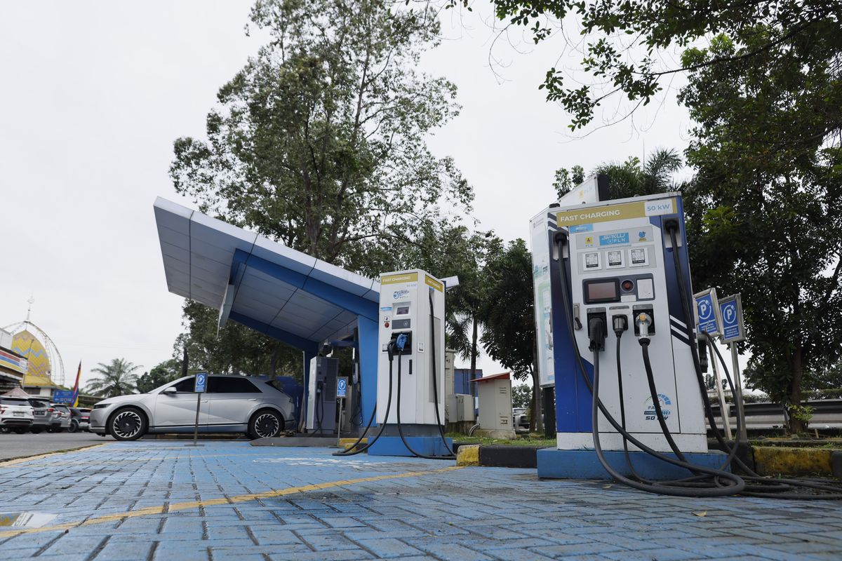 Mudik Lebaran 2026 Pakai Mobil Listrik? Ini Daftar Rest Area dengan ...