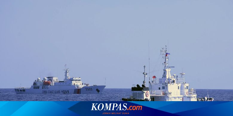 China Rebut Paksa Puing-puing Roket dari Angkatan Laut Filipina di Laut ...