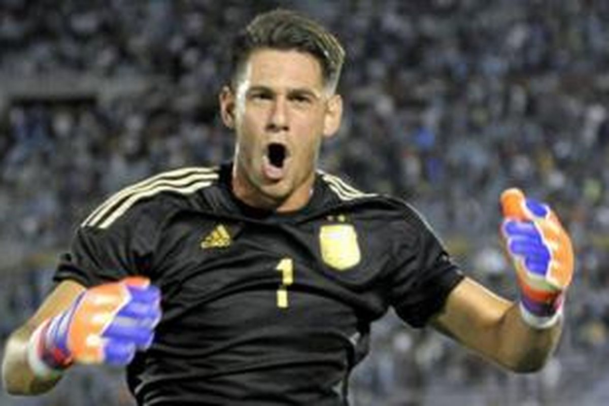 Madrid Rekrut Kiper Belia Argentina