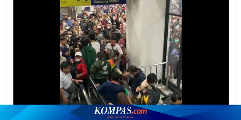 Video Viral Pengguna Eskalator Stasiun Manggarai Jatuh Bertabrakan, Ini ...