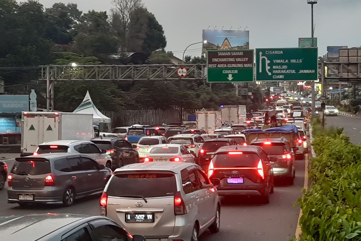 Rekayasa Lalu Lintas Berakhir, Jalur Wisata Puncak Normal Dua Arah