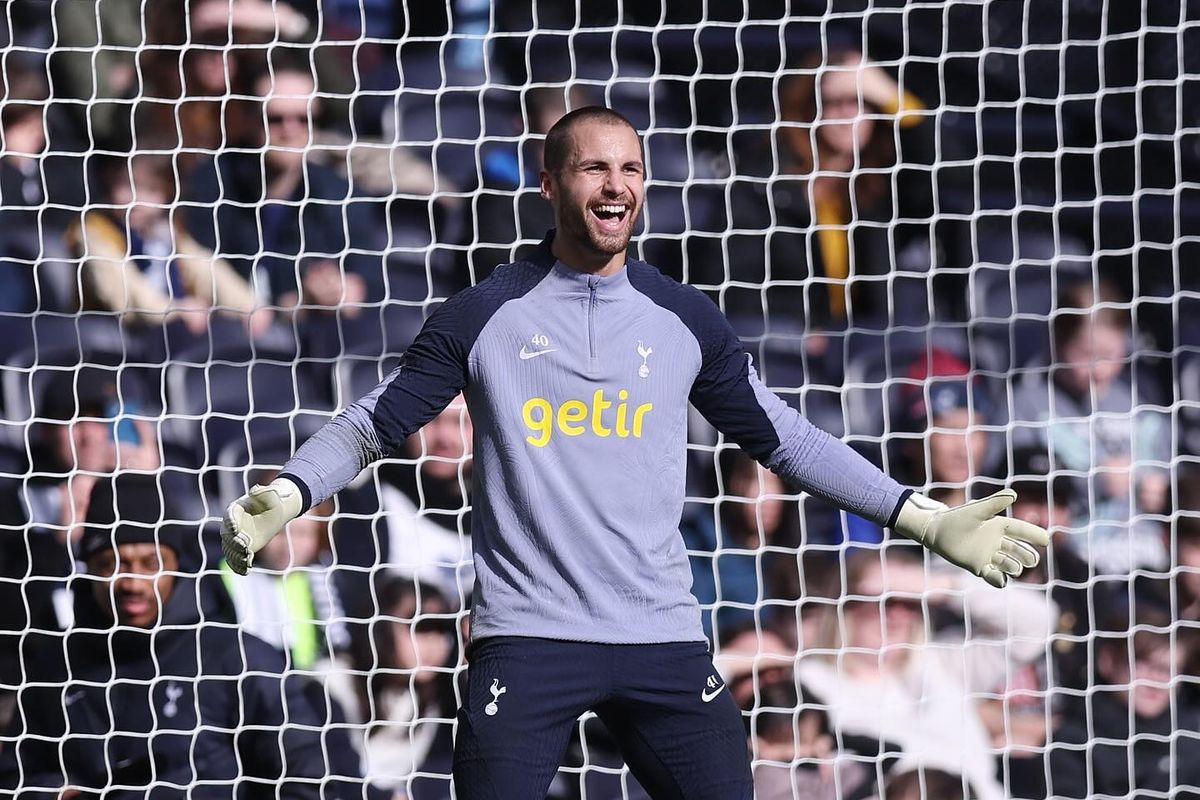 Eks Kiper Tottenham Pensiun Dini: Saya Tidak Bahagia di Sepak Bola