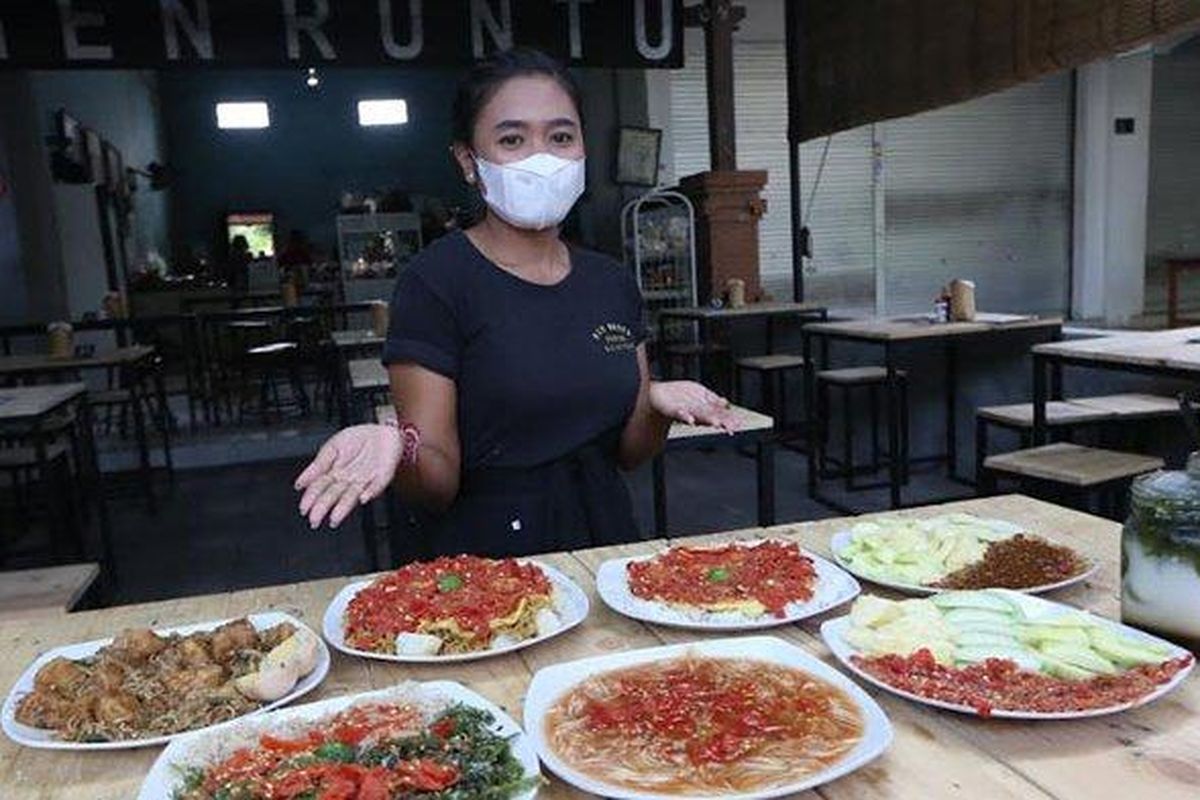 Warung Men Runtu Sanur, Tempat Makan Rujak Pindang di Bali