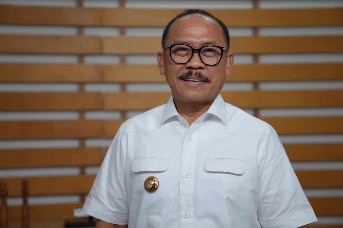 Tambang Bisa Menunggu, Pendidikan Tidak: Gubernur Sulbar Suhardi Duka ...