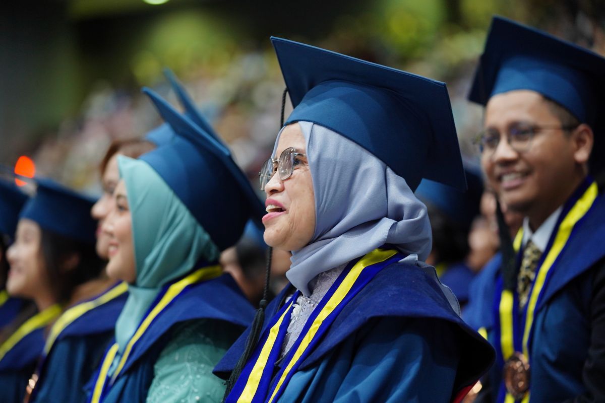Sosok Ai Rohayati, Guru Kimia yang Berhasil Lulus S2 ITB di Usia 59 Tahun
