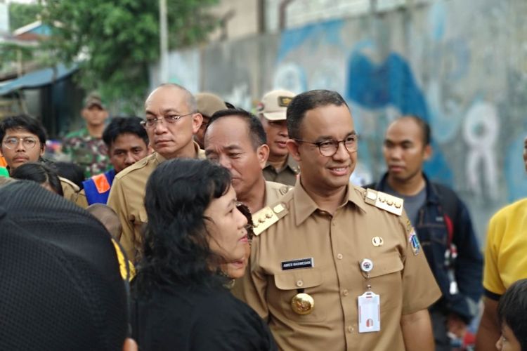 Foto : Operasi Karbol Dilakukan di Jakarta Timur Setelah Banjir Surut