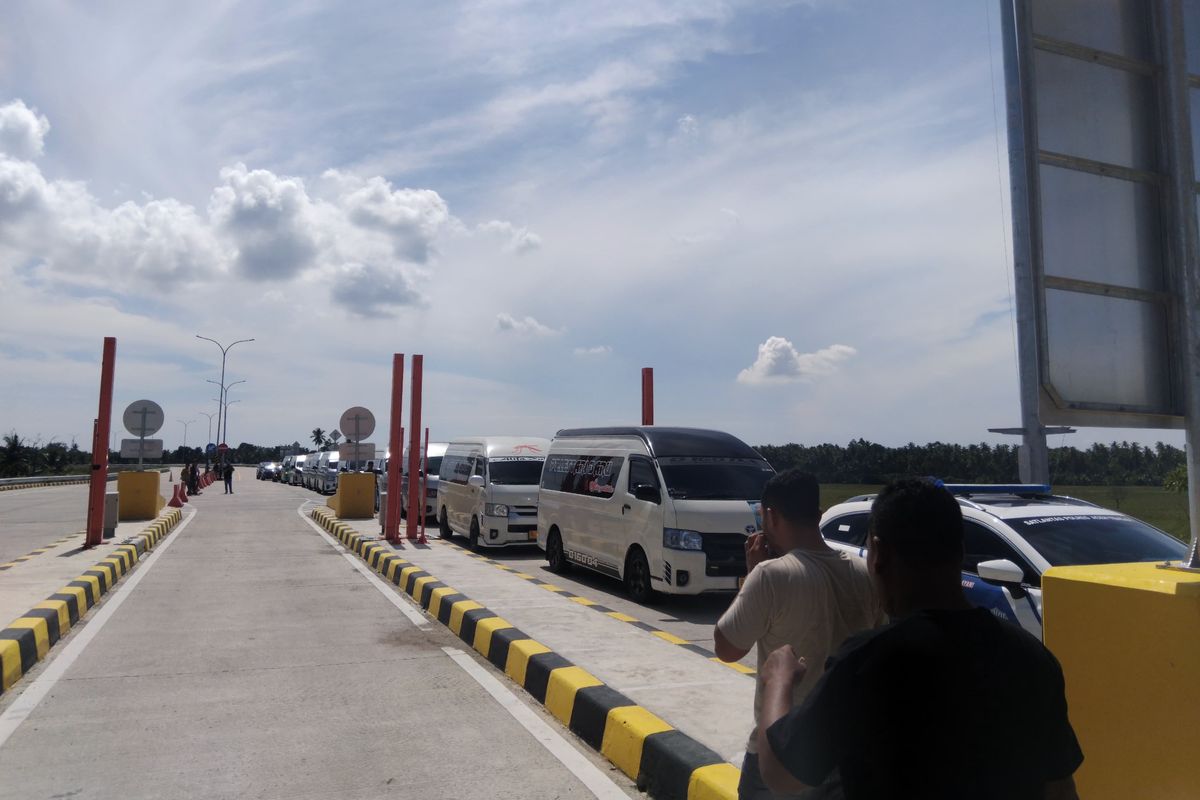 Jemaah Haji Asal Aceh Bisa Lewat Tol Padang Tiji-Seulimeum