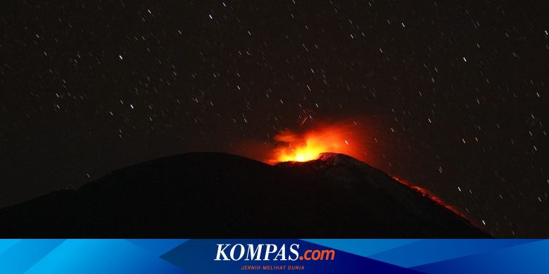 Daftar Gunung Api Berstatus Siaga dan Waspada di Indonesia