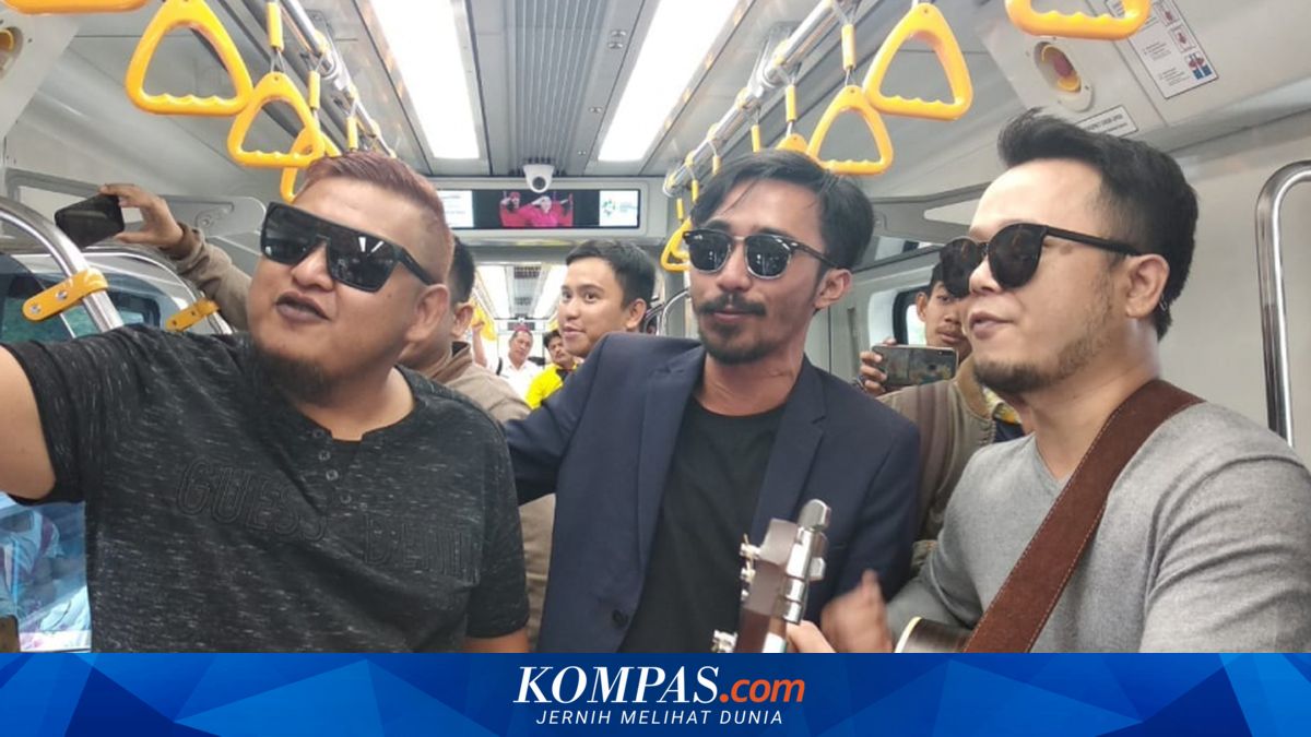 Usai Ngamen di LRT Palembang, ST 12 Rencana Buat Video Clip