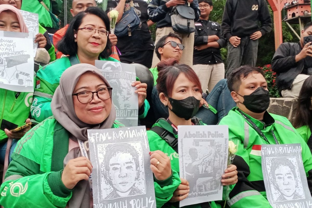 Puluhan Driver Ojol di Kota Malang Ikut Aksi Solidaritas untuk Affan ...
