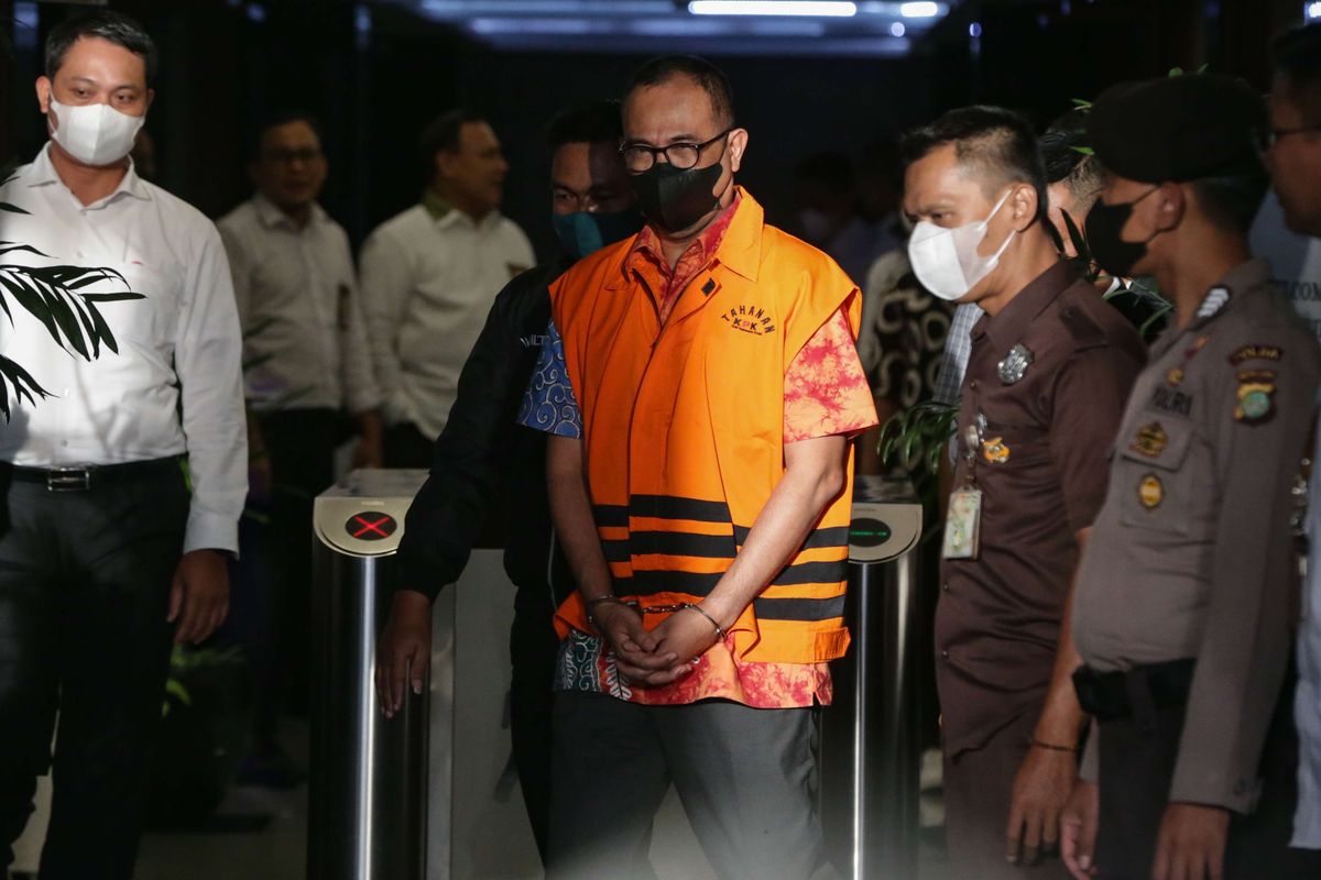 Uang Korupsi Rafael Alun Diduga Mengalir ke Perusahaan Pijat Refleksi