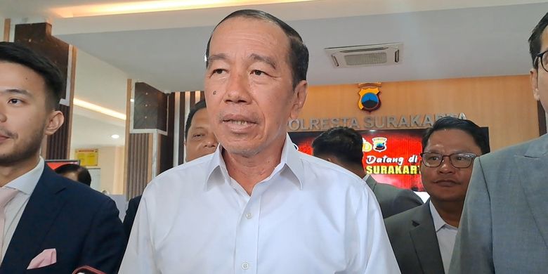 Tanggapi Isu Ijazah Palsu dan Pemakzulan Gibran, Jokowi: Ada Orang Besar yang Back Up