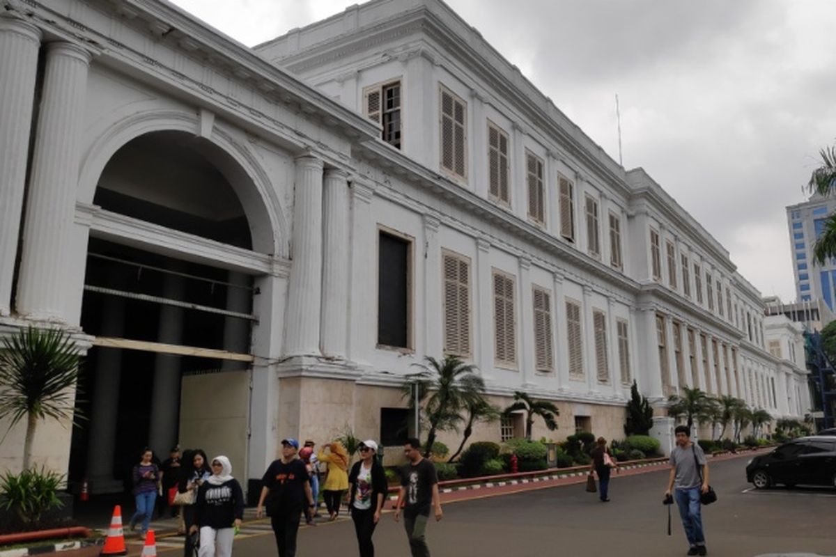 Suramnya Istana Megah Daendels di Depan Lapangan Banteng