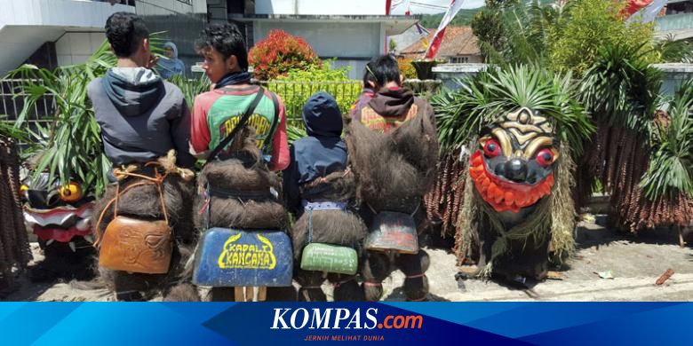 Festival Kolotok di Kaki Gunung Madati
