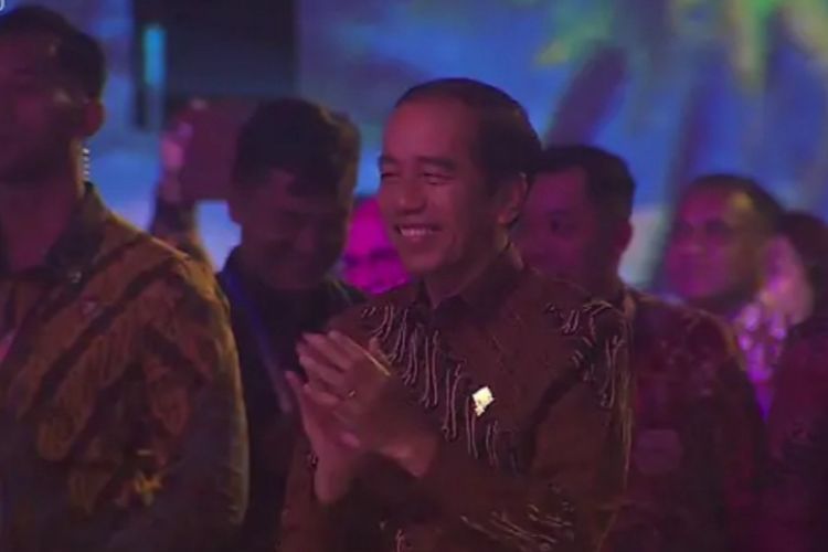 Foto : Gala Dinner KTT AIS, Jokowi Ajak Negara Kepulauan Kelola Laut ...