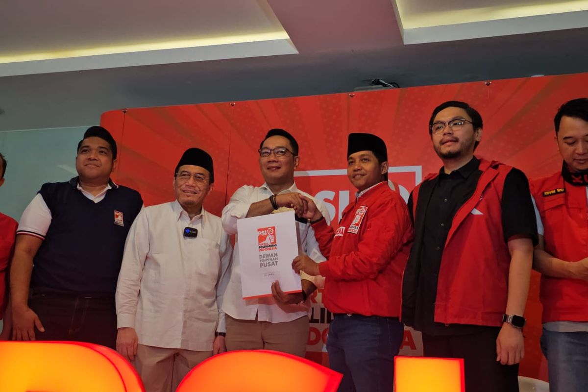 Ridwan Kamil-Suswono Resmi Terima Surat Dukungan dari PSI