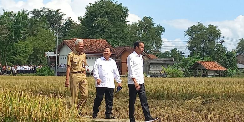 Berita Harian Jokowi Mesra Dengan Ganjar Dan Prabowo Di Kebumen Terbaru ... Berita Harian Jokowi Mesra Dengan Ganjar Dan Prabowo Di Kebumen Terbaru ...