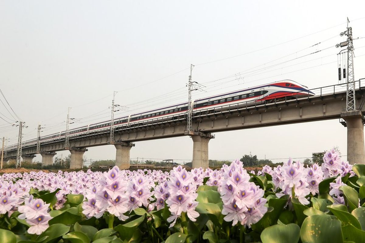Per 13 April 2023, Kereta Api China-Laos Mulai Beroperasi