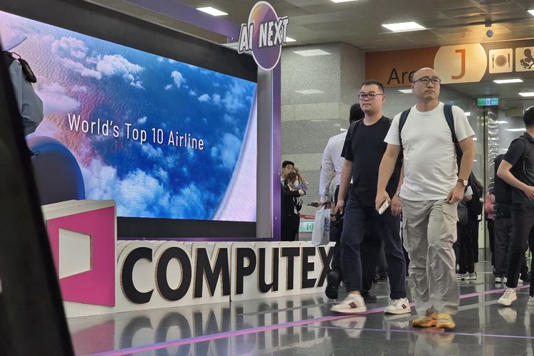 Foto : Suasana Hari Pertama Computex 2025: Inovasi dan Sneaker di Mana-mana