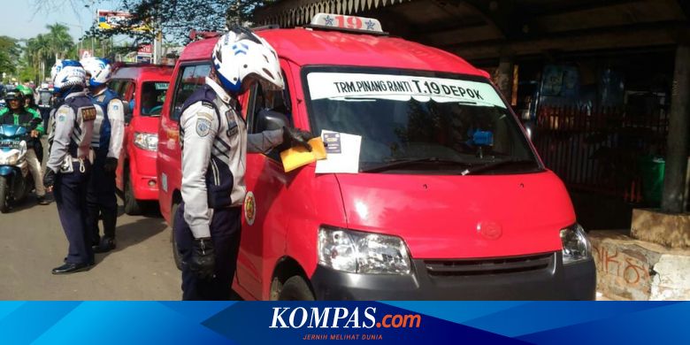 Ditilang, Sopir Angkot Ngotot "Ngetem" di Stasiun Tanjung Barat