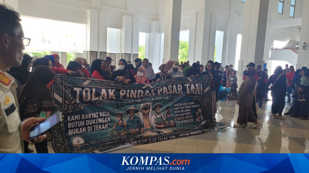 Rombongan Emak-emak Geruduk Gedung DPRD Nunukan, Protes Surat Relokasi ...