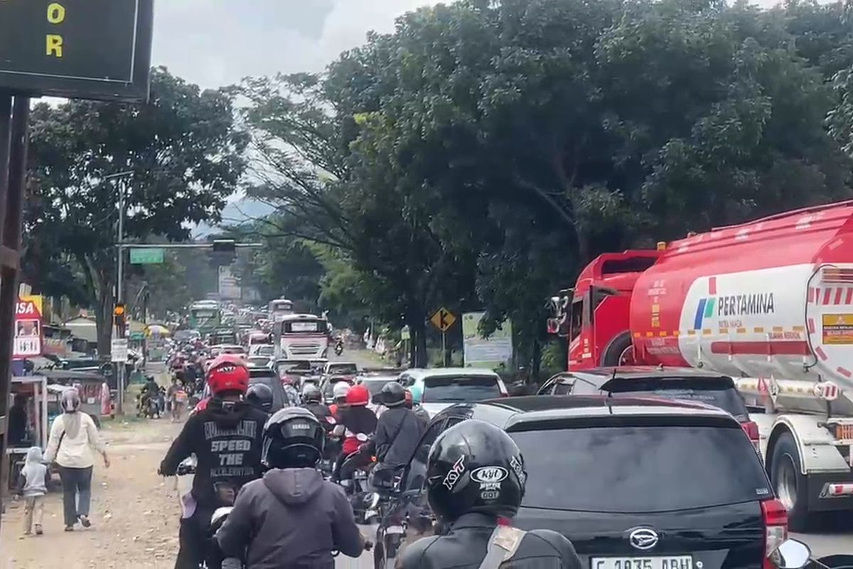 Ratusan Ribu Kendaraan Melintas di Jalur Nagreg Selama Lebaran 2025