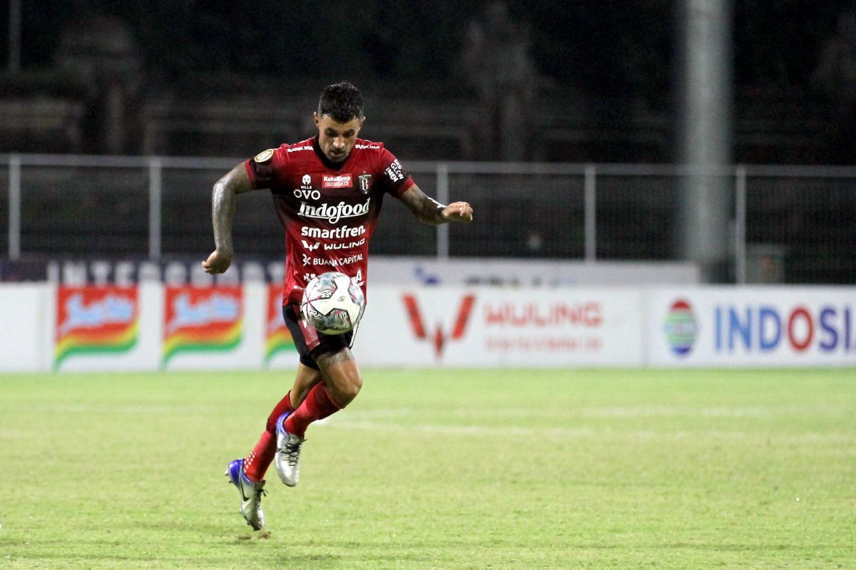 Gerakan Stopping dalam Sepak Bola