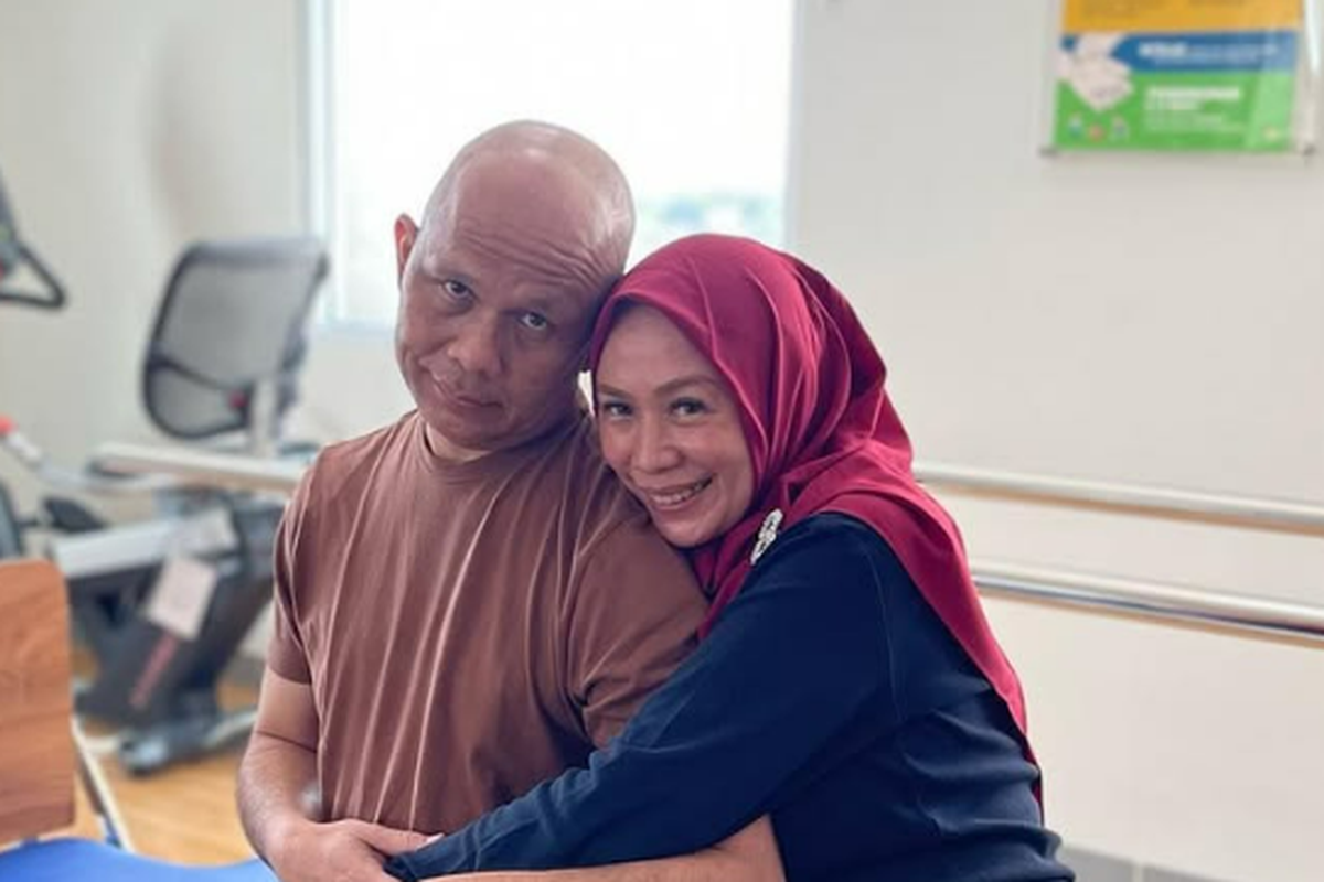 Sejak Awal Tahu Harry Pantja Stroke, Ini Alasan Istri Tetap Mau Menikah