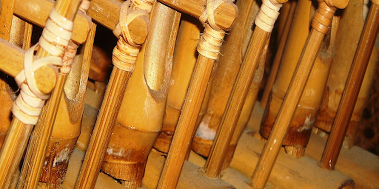Selain Angklung, Ini 7 Alat Musik Khas Sunda dan Cara Memainkannya ...