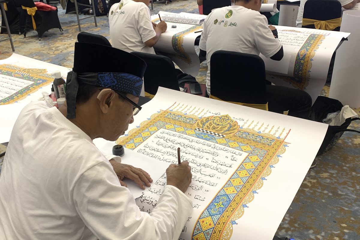 365 Kaligrafer Serentak Tulis Mushaf Nusantara, Bakal Pecahkan Rekor Muri