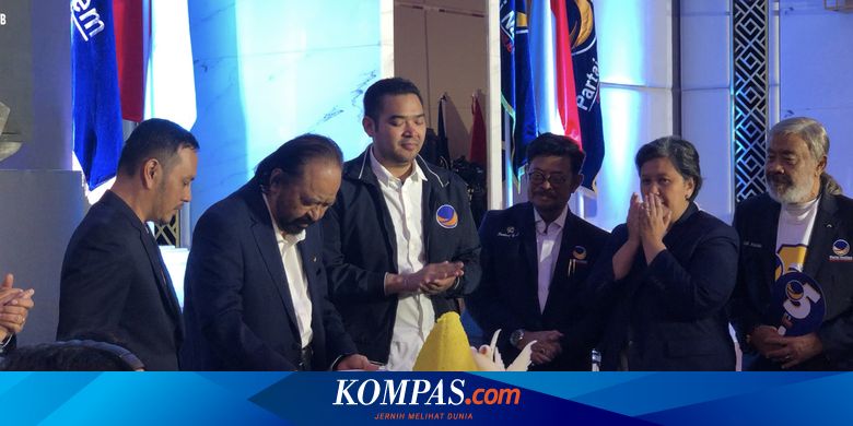 Potong Tumpeng, Surya Paloh Siap Daftarkan Bacaleg Nasdem Siang Ini