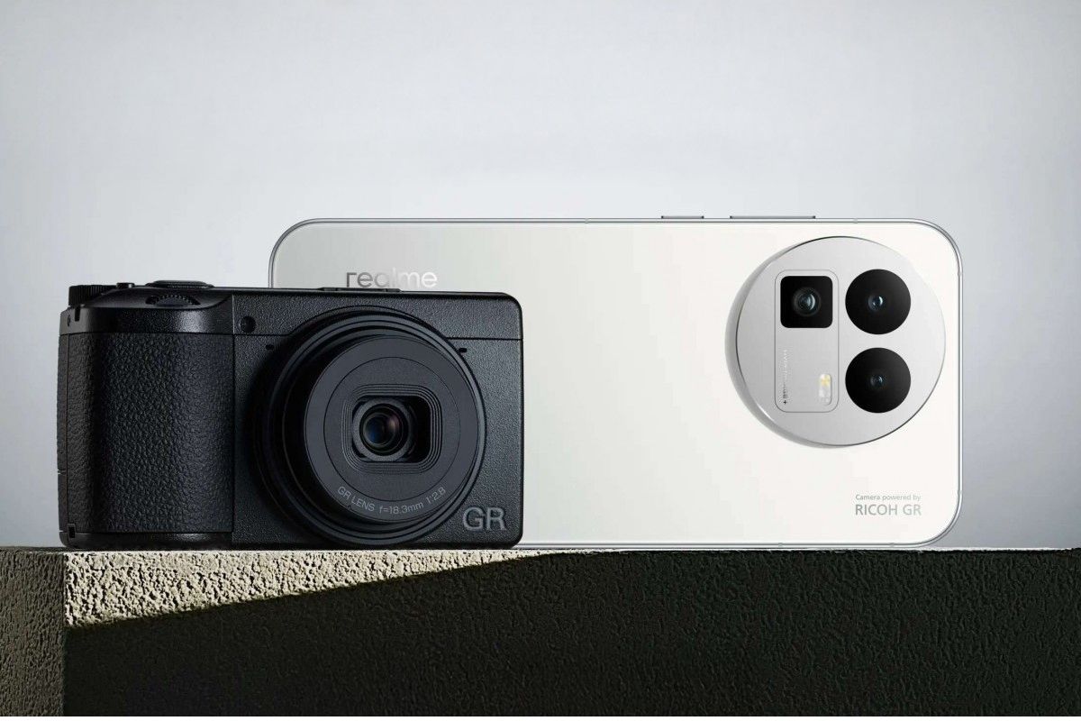 HP Realme GT8 Resmi dengan Kamera "Ricoh GR" dan Chip Snapdragon 8 Elite