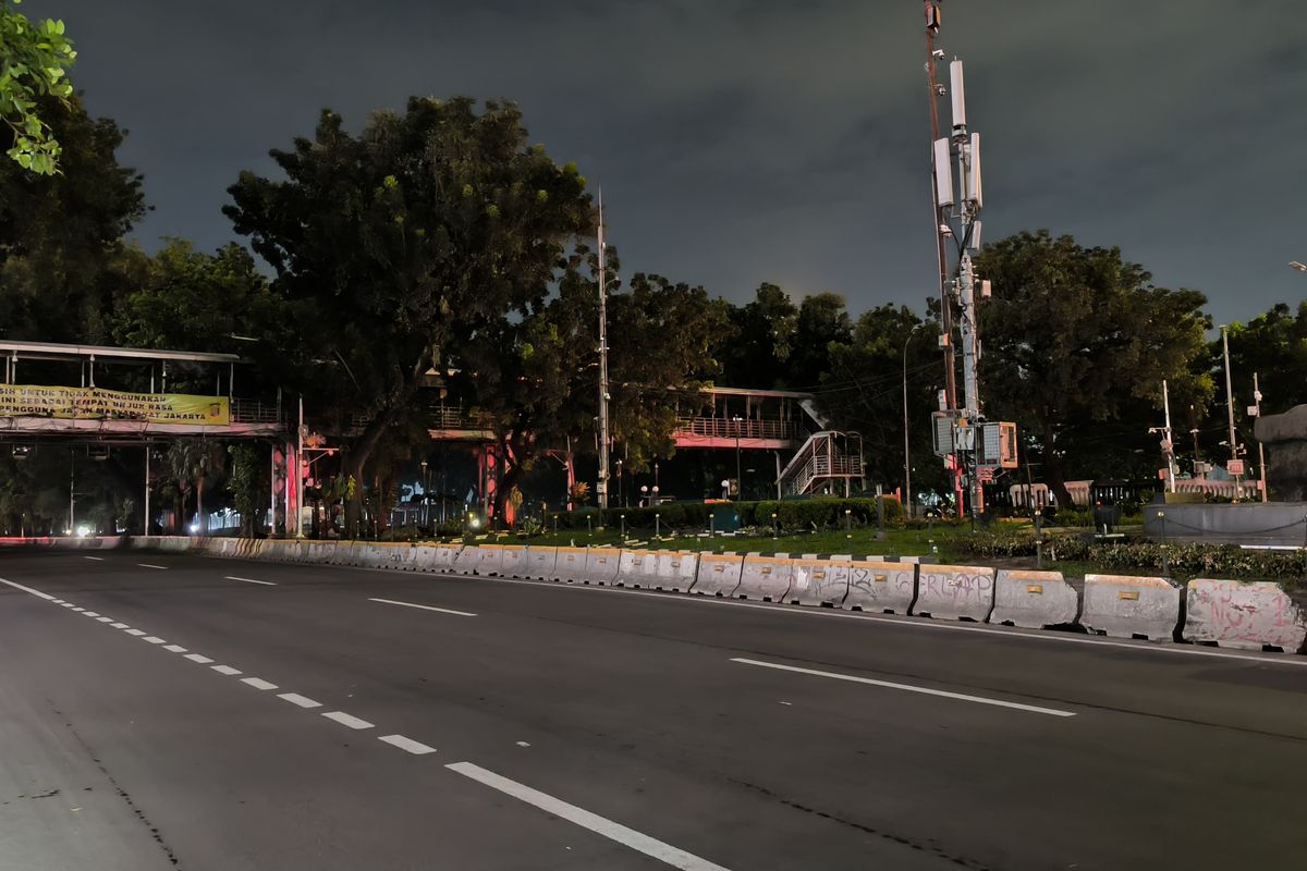 Ketika Jakarta Gelap Gulita Selama Satu Jam Malam Ini...