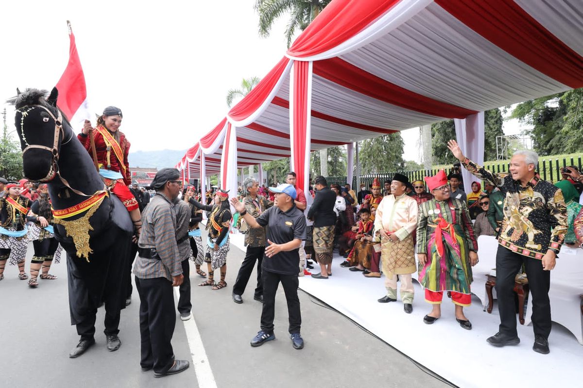 Raja dan Sultan Se-Nusantara Deklarasikan Komitmen Kebangsaan, Ganjar ...